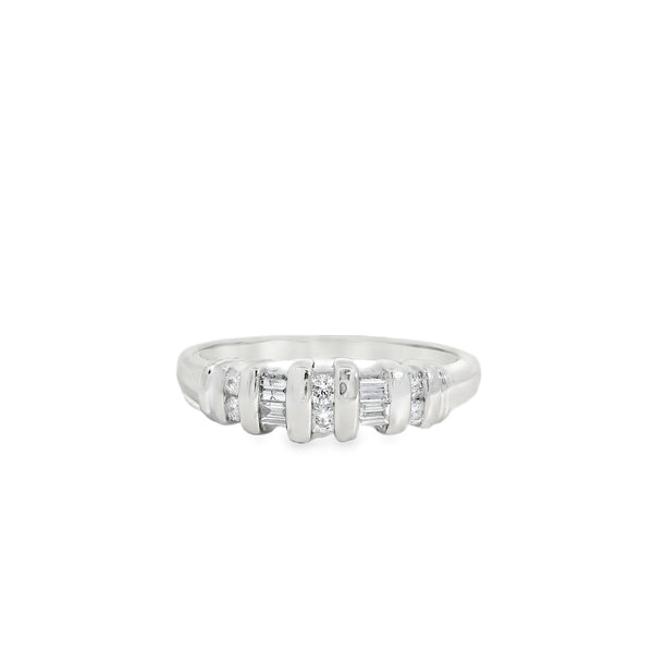 14k White Gold Round Brilliant & Baguette Channel Set Diamond Ring | 0 ...