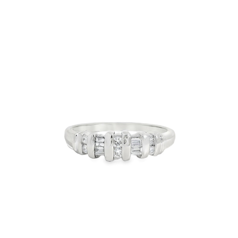 14k White Gold Round Brilliant & Baguette Channel Set Diamond Ring | 0 ...