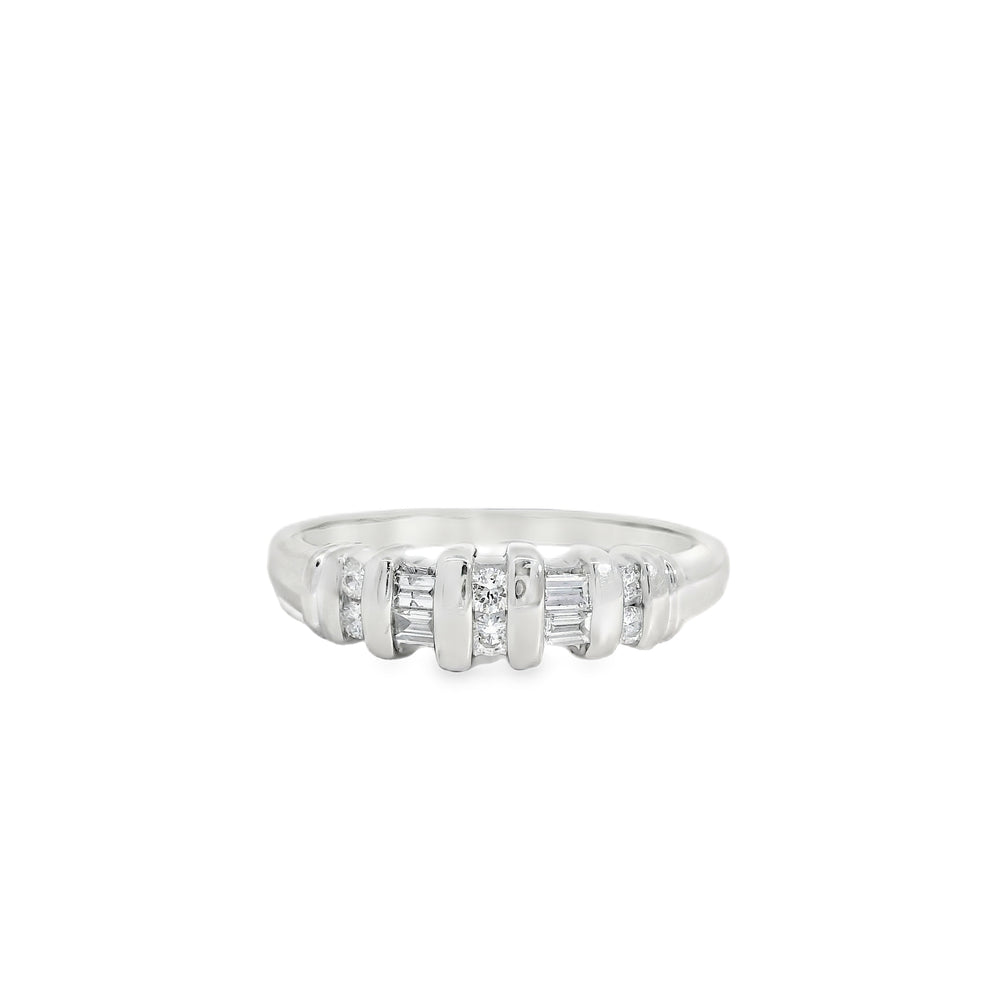 14k White Gold Round Brilliant & Baguette Channel Set Diamond Ring | 0 ...
